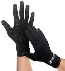 5 Best Compression Gloves For Knitting and Crocheting - The Creative Folk