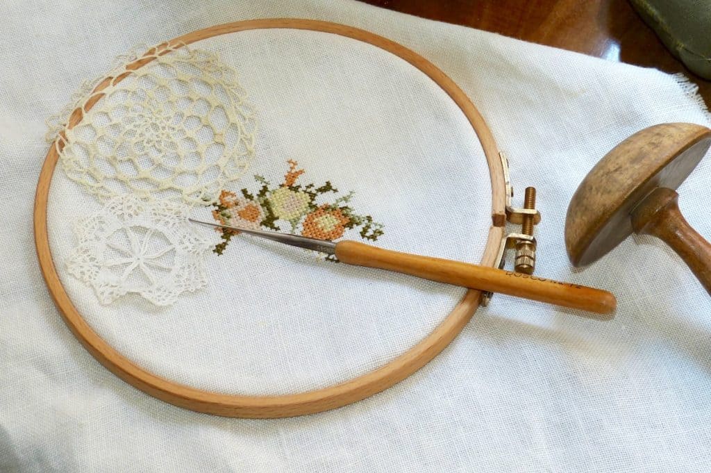 The Best Fabric For Punch Needle - The Creative Folk