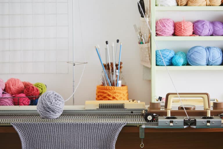 9 Best Sweater Knitting Machines Of 2022 - The Creative Folk