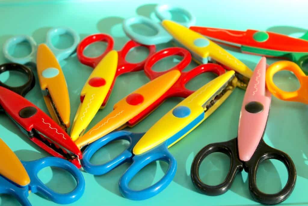 5 Best Decorative Scissors - The Creative Folk