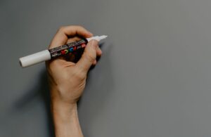 7 Best Papers For Posca Pens - The Creative Folk