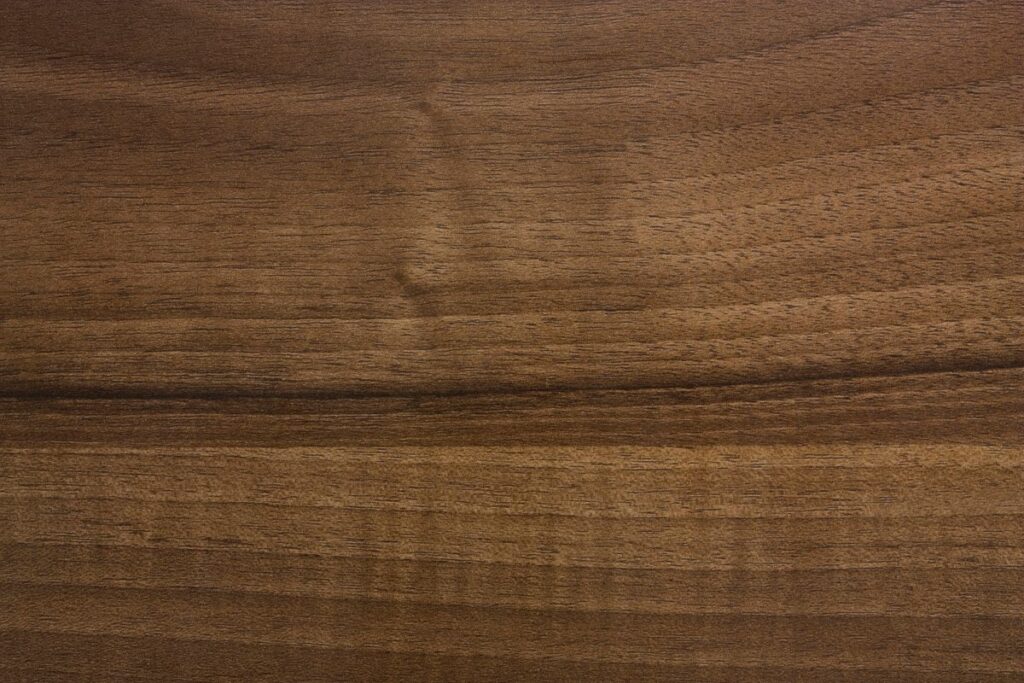 Walnut Vs Maple Wood - How To Choose - The Creative Folk