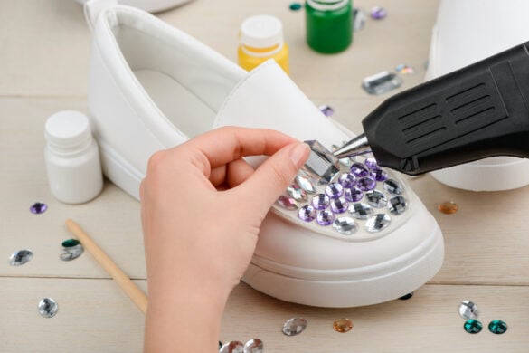7 Best Spray Glues For Legos - The Creative Folk
